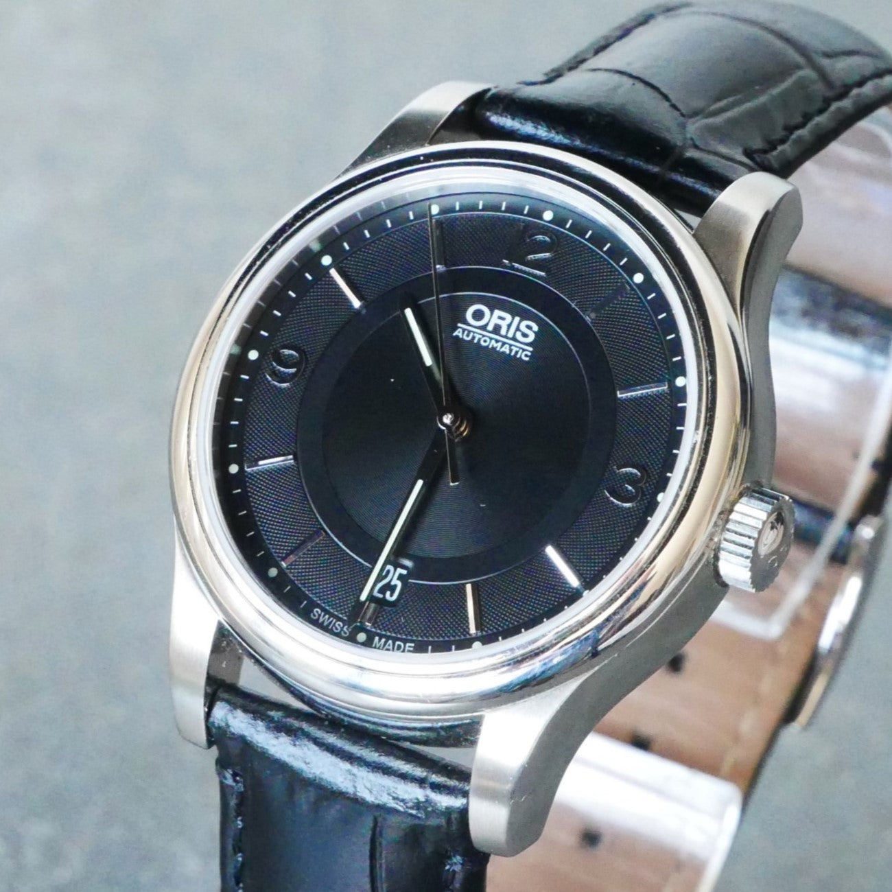 Oris Classic Date – Timeless Luxury